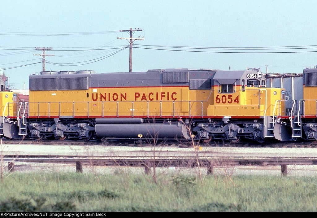 UP 6054--New SD60